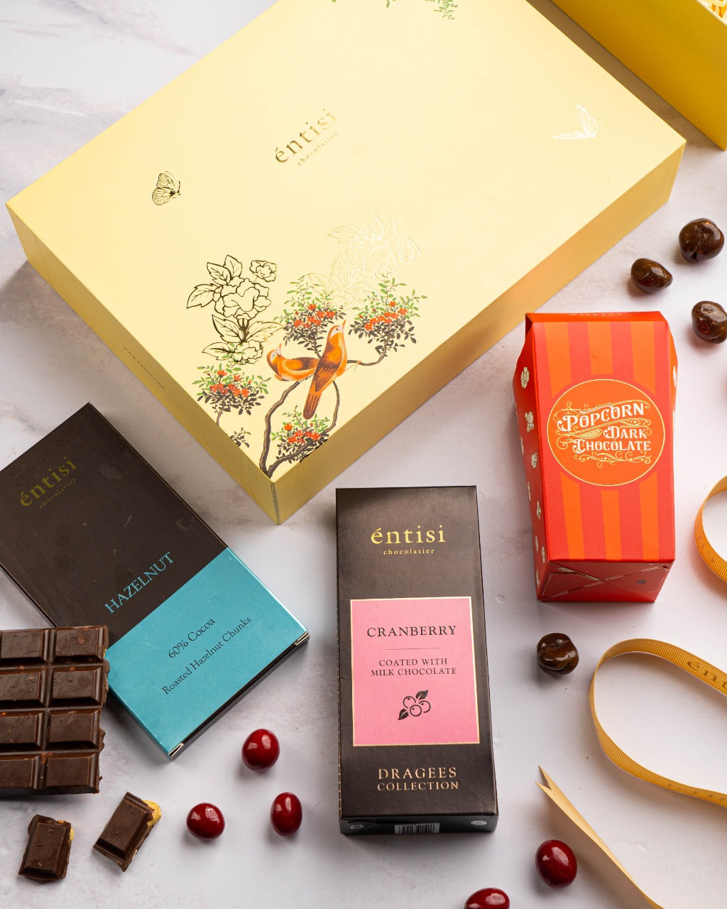Buy Gift Boxes Online - Customized & Unique Luxury Gift Boxes | éntisi